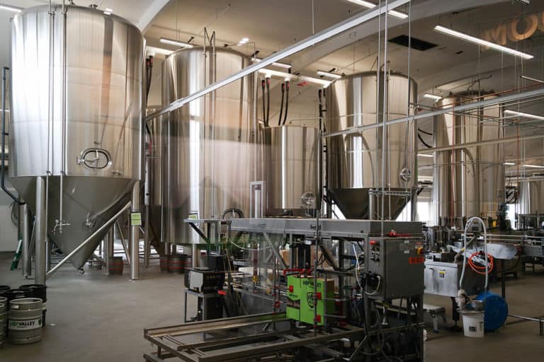 Best Craft Breweries in Eugene Oregon : 2026 Guide - Dinkum Tribe