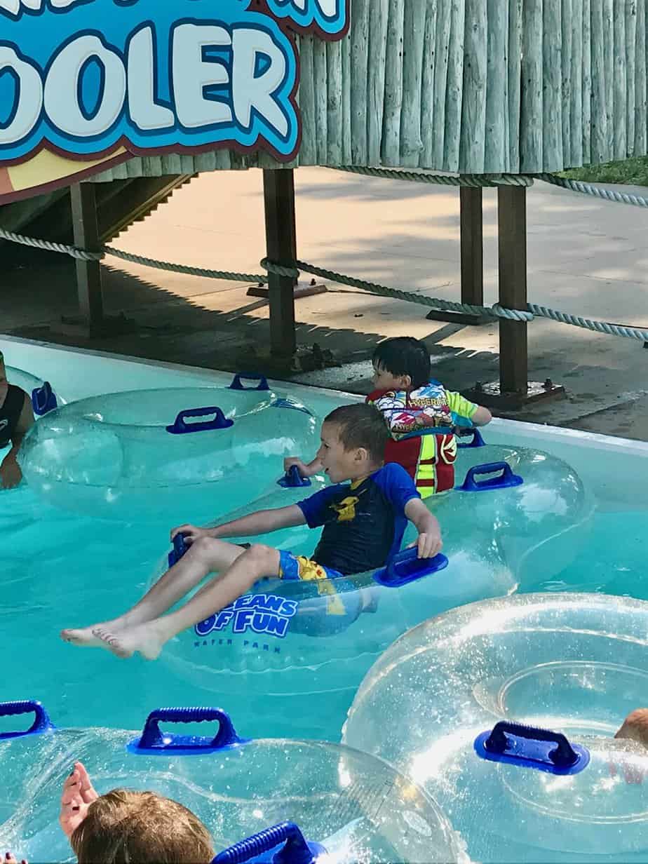 Kansas City's Oceans of Fun Waterpark: Review - Dinkum Tribe