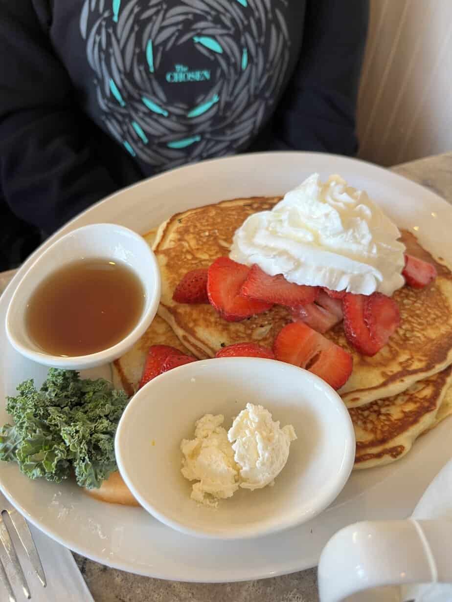12 Best Breakfast Places in Hood River, Oregon - Dinkum Tribe