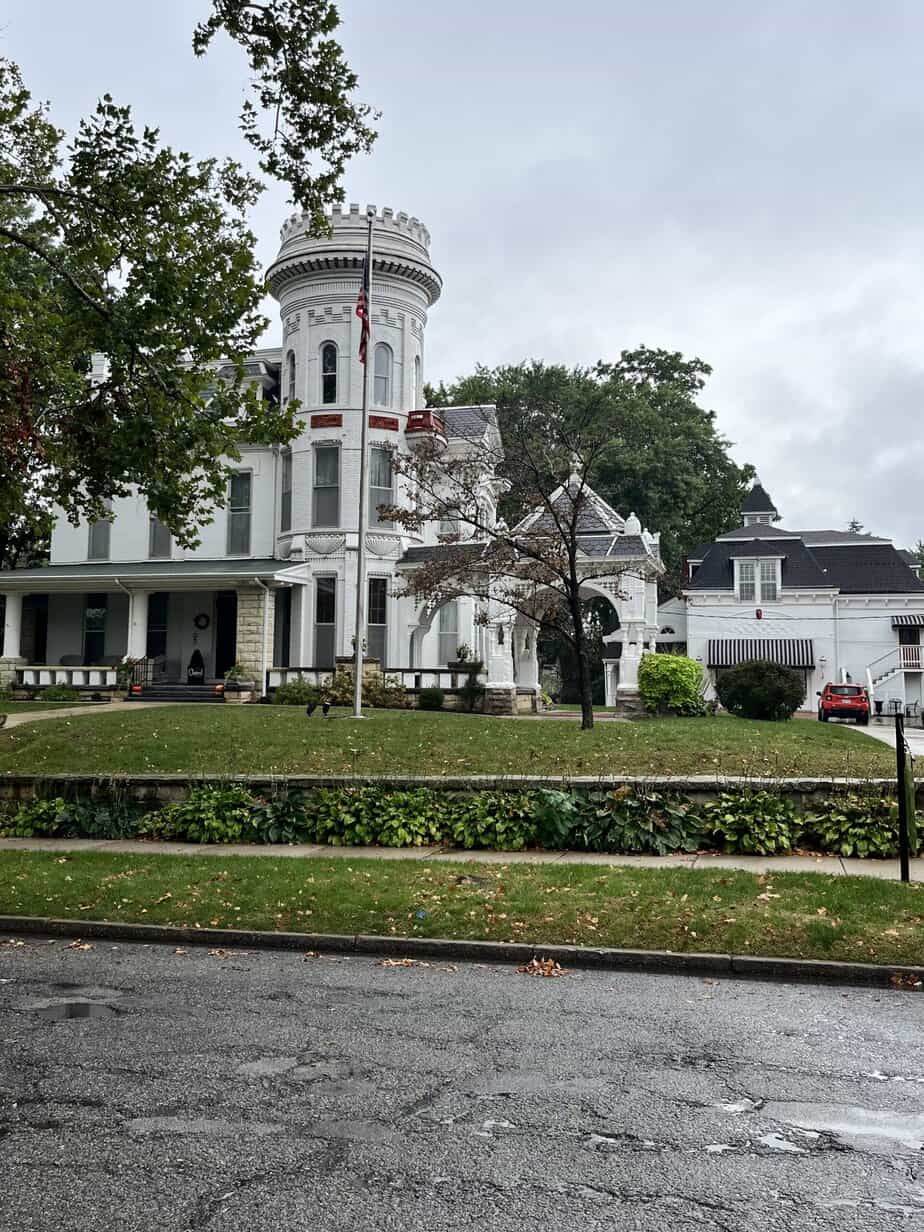 Haunted Houses in Atchison, Kansas: Guide to Ghosts - Dinkum Tribe